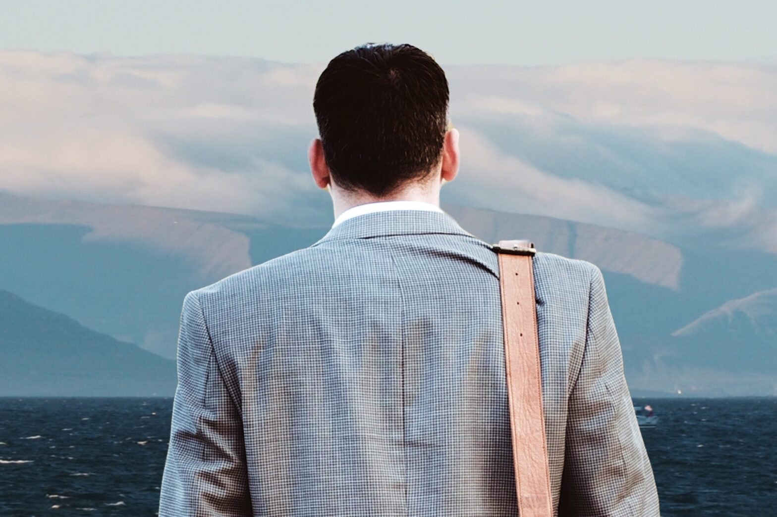 Vinnuveitandi vill losna við leigjanda sem fann aðra vinnu og spyr: „Er ...